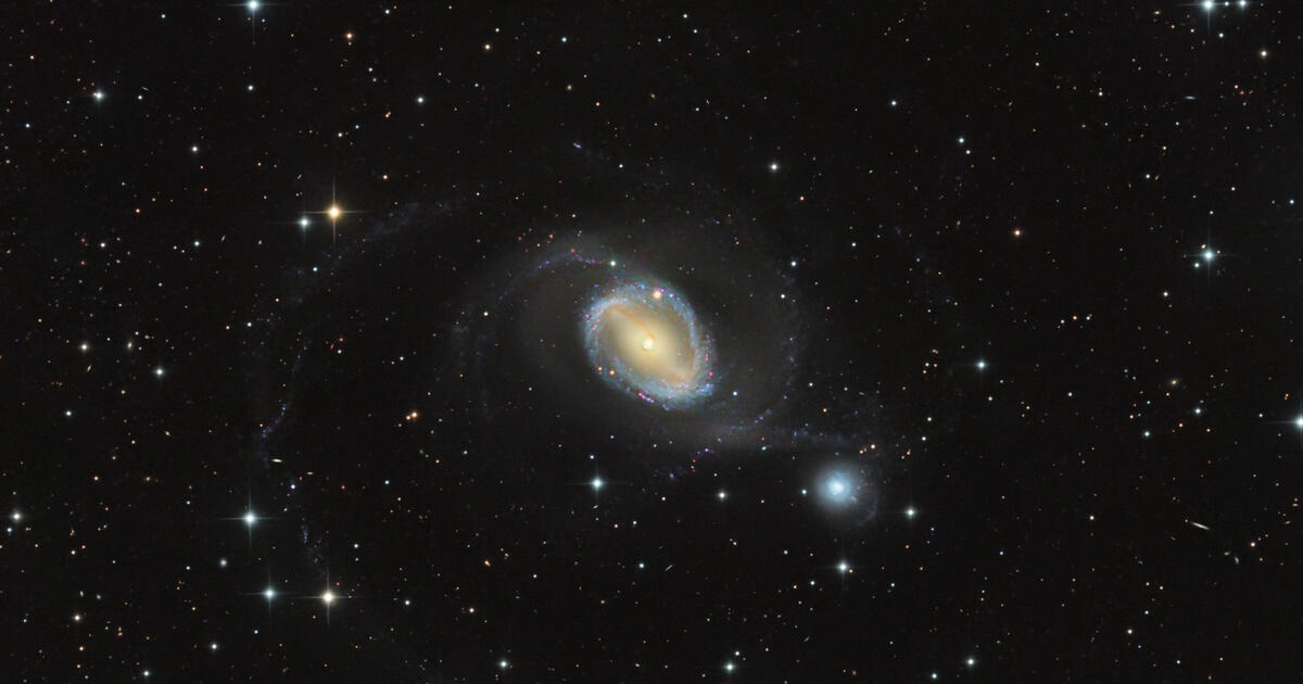 NGC1512 - NGC1510 | Telescope Live
