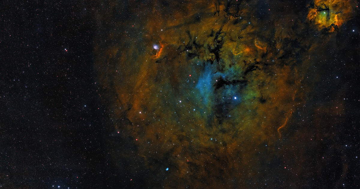 RCW27 and RCW 32 | Telescope Live