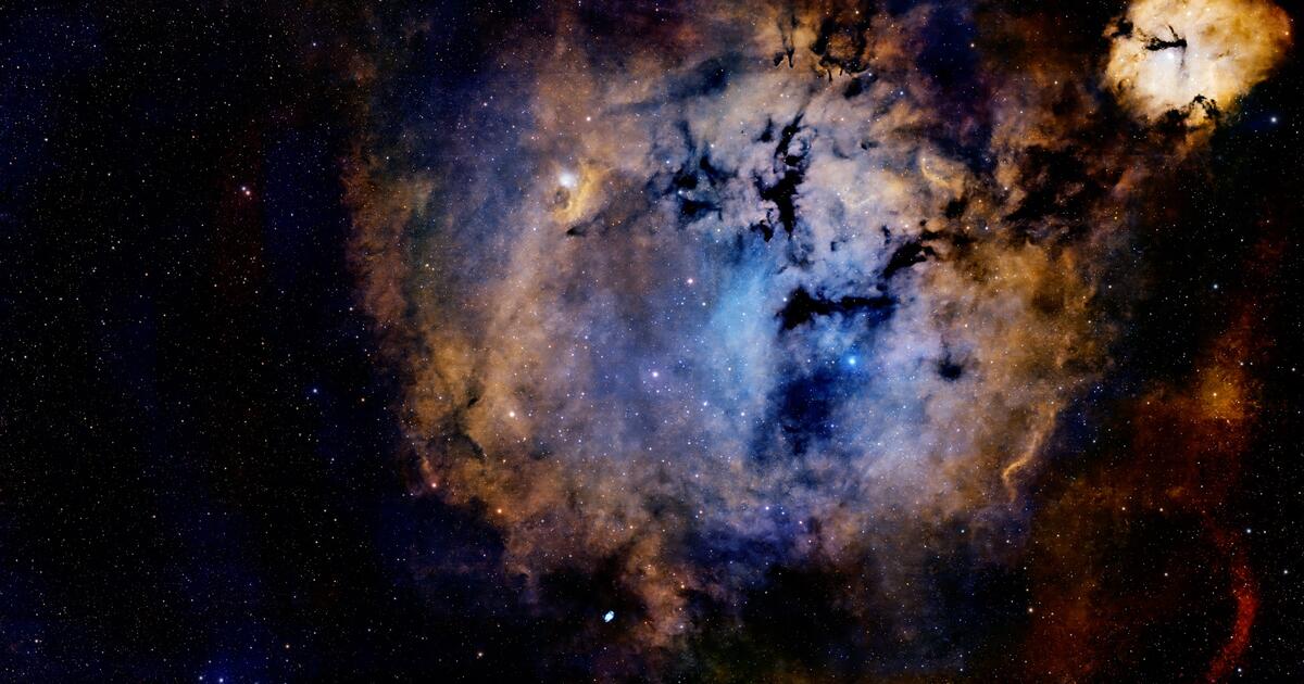 RCW 27 | Telescope Live