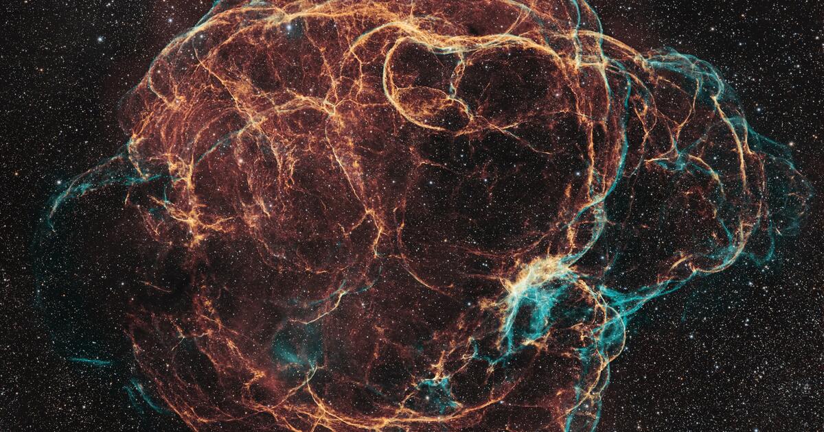 Spaghetti Nebula | Telescope Live