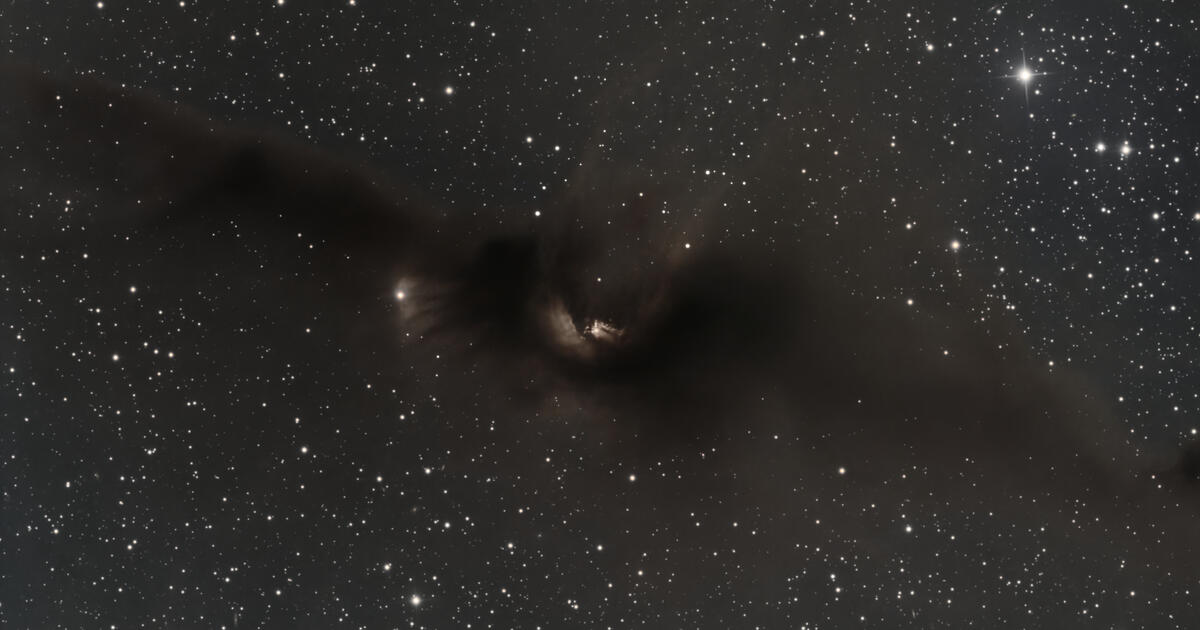 LDN 43 - Cosmic Bat | Telescope Live