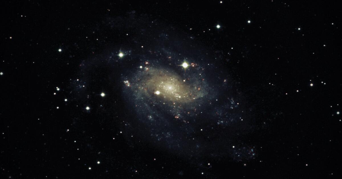 NGC 300 – Spiral Galaxy in Sculptor | Telescope Live