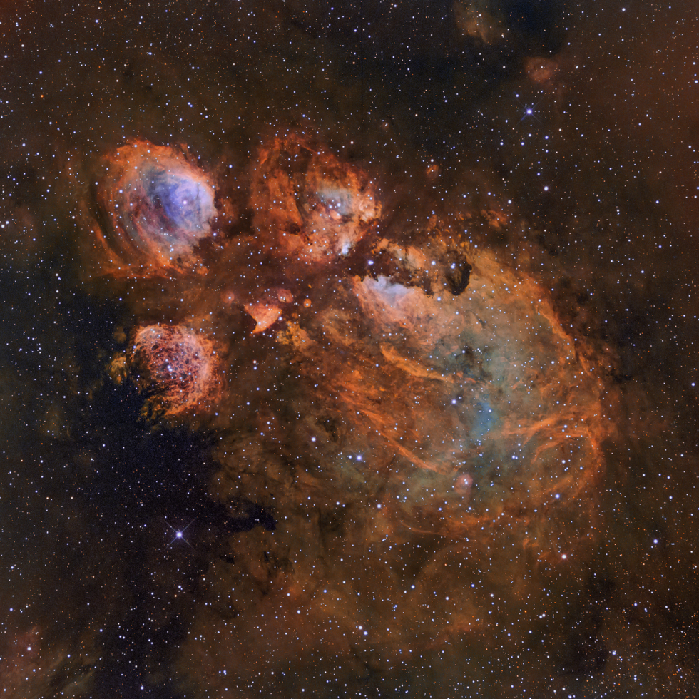 The Cat's Paw Nebula | Telescope Live