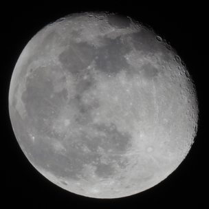 the moon | Telescope Live